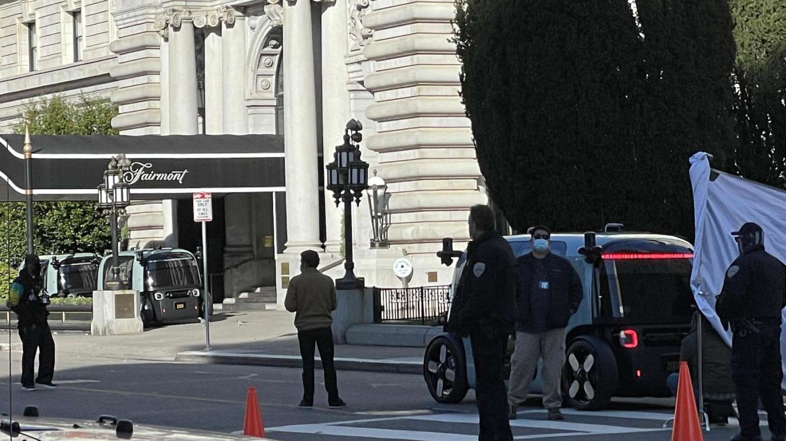 Amazon's Zoox driverless taxi spotted in San Francisco - KeepTaxisAlive.Org